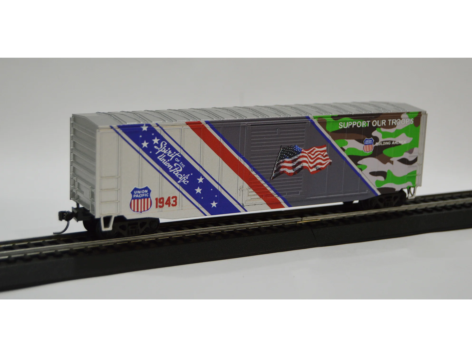 Value Trains Kadee Equipped ACF 50' 6" Boxcar - Union Pacific #1943 ...