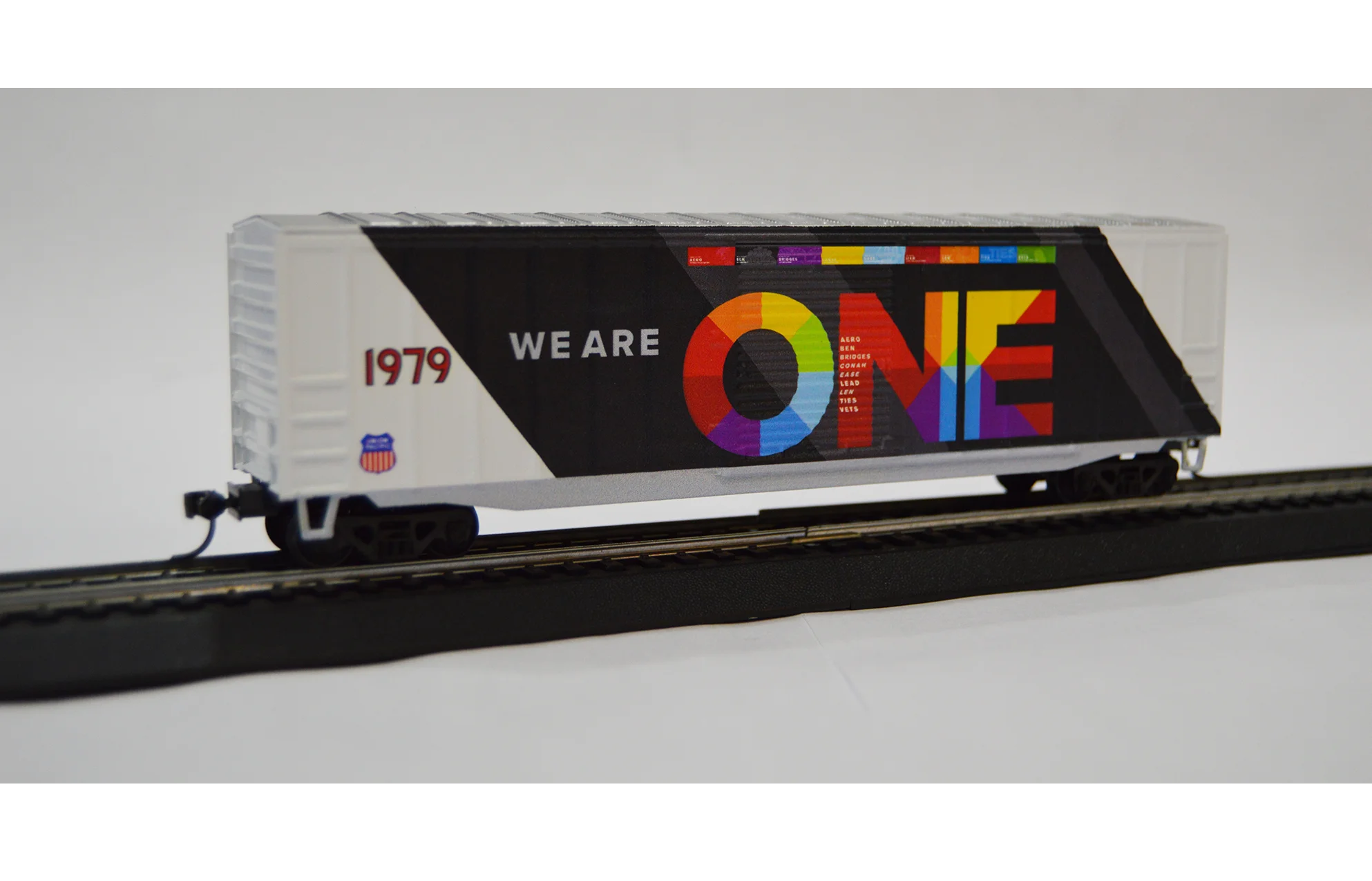 Value Trains Kadee Equipped ACF 50' 6" Boxcar - Union Pacific #1979 ...
