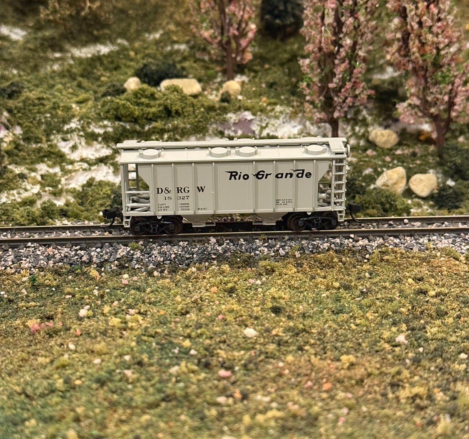 Atlas Trainman PS-2 Hopper | Rio Grande #18327 | N Scale | Pre-Owned ...